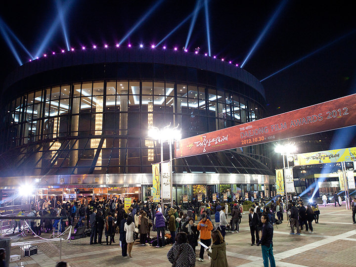 ソウルのコンサート・イベント会場｜(ソウル)の観光スポット｜韓国旅行「コネスト」